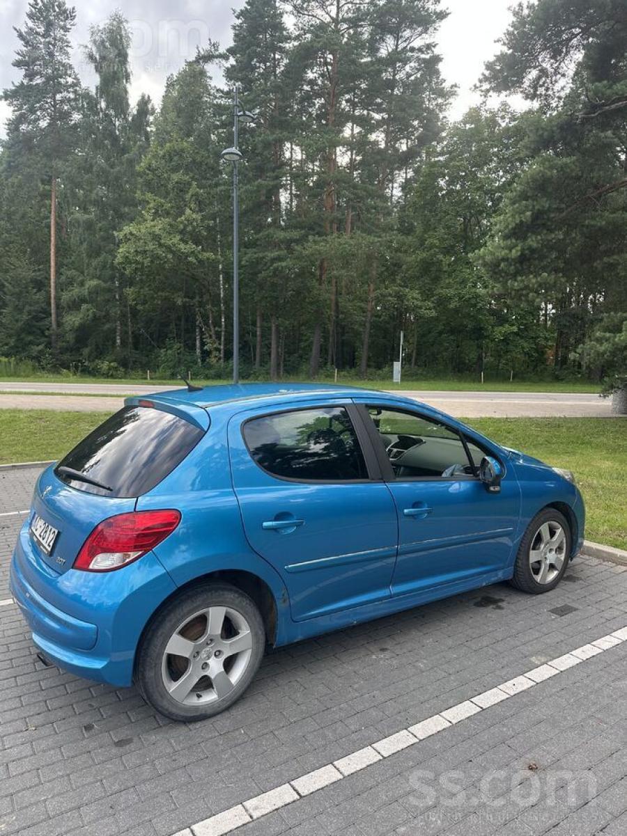 Blue Peugeot 207 2012 in Riga, with an engine capacity of 1.60 L and mileage of 157 thousand km for 2900 €, photo 10 on AUTOMOTO.COM.LV