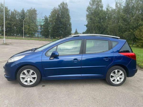 Blue Peugeot 207 2009 in Panevezys, with an engine capacity of 1.60 L and mileage of 227 thousand km for 2000 €, photo 2 on AUTOMOTO.COM.LV