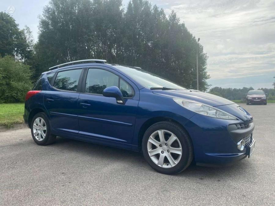 Zils Peugeot 207 2009 Panevēža, ar dzinēja tilpumu 1.60 L un nobraukumu 227 tūkst. km par 2000 €, foto 3 vietnē AUTOMOTO.COM.LV