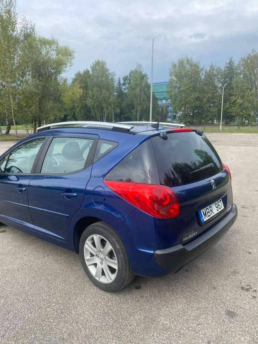 Zils Peugeot 207 2009 Panevēža, ar dzinēja tilpumu 1.60 L un nobraukumu 227 tūkst. km par 2000 €, foto 5 vietnē AUTOMOTO.COM.LV