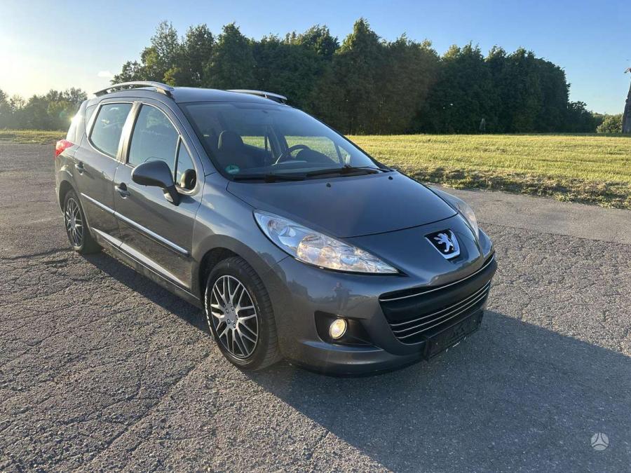 Blue Peugeot 207 2011 in Siauliai, with an engine capacity of 1.60 L and mileage of 260 thousand km for 3050 €, photo 4 on AUTOMOTO.COM.LV