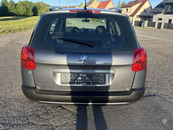 Blue Peugeot 207 2011 in Siauliai, with an engine capacity of 1.60 L and mileage of 260 thousand km for 3050 €, photo 6 on AUTOMOTO.COM.LV