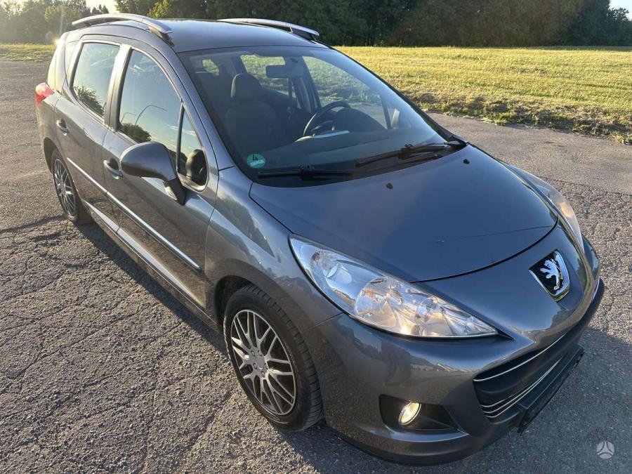 Blue Peugeot 207 2011 in Siauliai, with an engine capacity of 1.60 L and mileage of 260 thousand km for 3050 €, photo 10 on AUTOMOTO.COM.LV