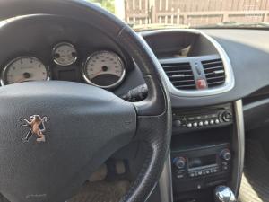 Peugeot 207 2010 in Kaunas, with an engine capacity of 1.60 L and mileage of 72 thousand km for 2200 €, photo 4 on AUTOMOTO.COM.LV