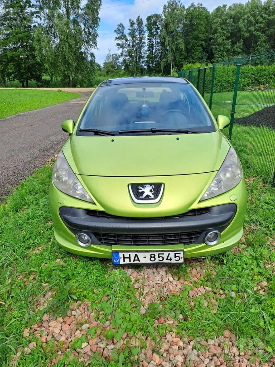 Zaļš Peugeot 207 2008 Rīga, ar dzinēja tilpumu 1.60 L un nobraukumu 134 tūkst. km par 1600 €, foto 1 vietnē AUTOMOTO.COM.LV