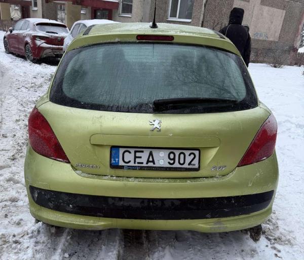 Zaļš Peugeot 207 2006 Kauņa, ar dzinēja tilpumu 1.60 L un nobraukumu 170 tūkst. km par 2200 €, foto 4 vietnē AUTOMOTO.COM.LV