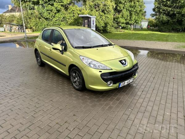Zaļš Peugeot 207 2006 Ludza, ar dzinēja tilpumu 1.60 L un nobraukumu 279 tūkst. km par 890 €, foto 1 vietnē AUTOMOTO.COM.LV