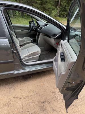 Zaļš Peugeot 207 2007 Kazlų Rūda, ar dzinēja tilpumu 1.60 L un nobraukumu 289 tūkst. km par 999 €, foto 13 vietnē AUTOMOTO.COM.LV