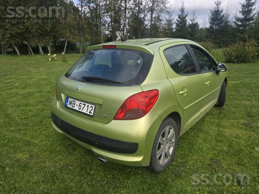 Zaļš Peugeot 207 2008 Ogre, ar dzinēja tilpumu 1.60 L un nobraukumu 175 tūkst. km par 1220 €, foto 4 vietnē AUTOMOTO.COM.LV