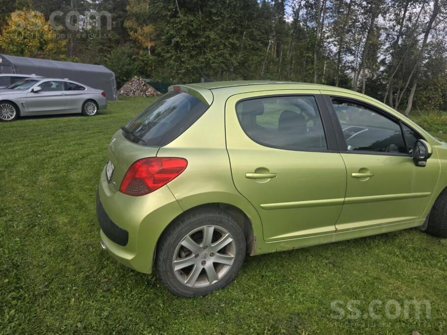 Zaļš Peugeot 207 2008 Ogre, ar dzinēja tilpumu 1.60 L un nobraukumu 175 tūkst. km par 1220 €, foto 5 vietnē AUTOMOTO.COM.LV