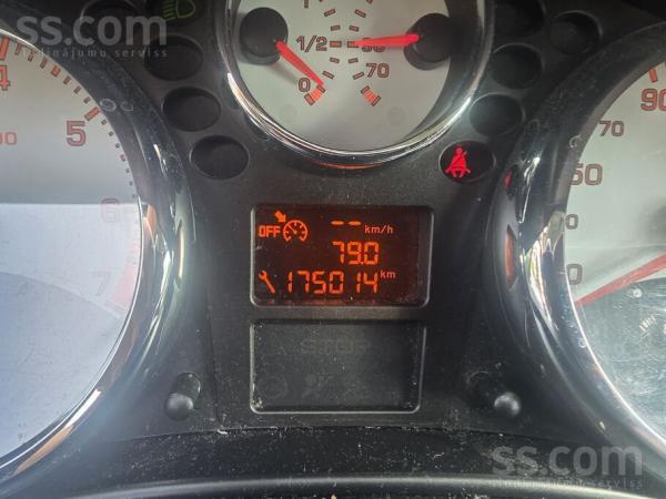 Green Peugeot 207 2008 in Ogre, with an engine capacity of 1.60 L and mileage of 175 thousand km for 1220 €, photo 11 on AUTOMOTO.COM.LV