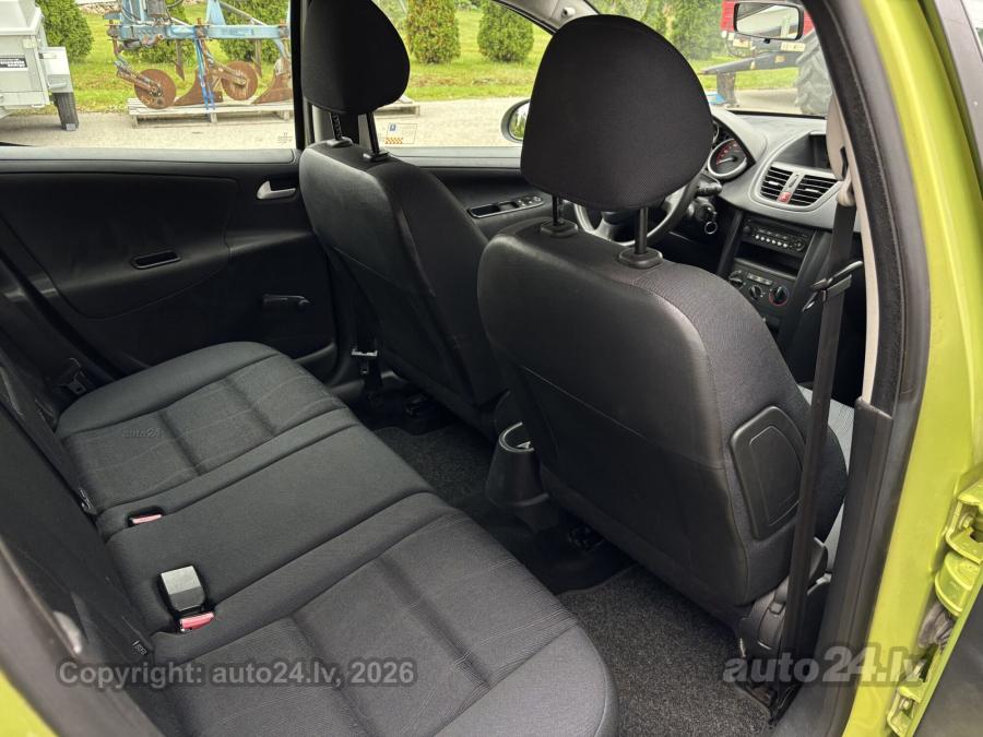 Зеленый Пежо 207 2008 в Пярну, объемом двигателя 1.60 л и пробегом 155 тыс. км за 2499 €, фото 14 на AUTOMOTO.COM.LV