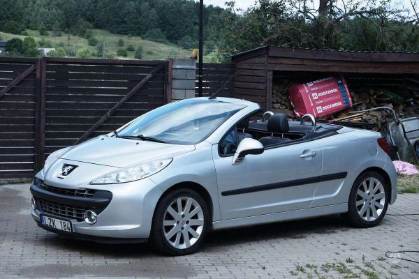 Grey Peugeot 207 2007 in Vilnius, with an engine capacity of 1.60 L and mileage of 272 thousand km for 2150 €, photo 4 on AUTOMOTO.COM.LV