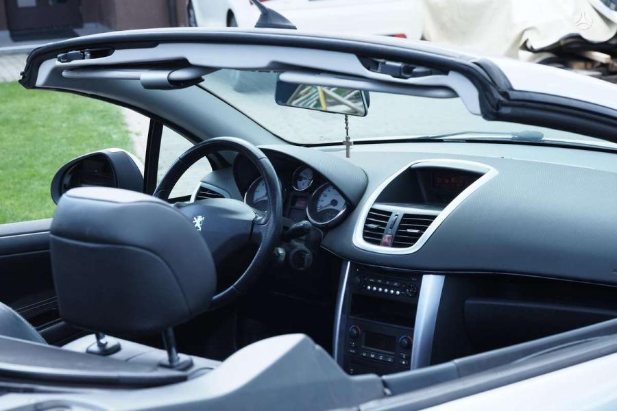 Grey Peugeot 207 2007 in Vilnius, with an engine capacity of 1.60 L and mileage of 272 thousand km for 2150 €, photo 14 on AUTOMOTO.COM.LV