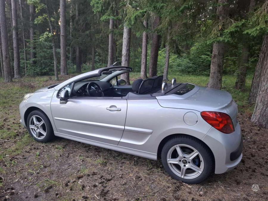 Pelēks Peugeot 207 2009 Rokiškis, ar dzinēja tilpumu 1.60 L un nobraukumu 133 tūkst. km par 2000 €, foto 1 vietnē AUTOMOTO.COM.LV