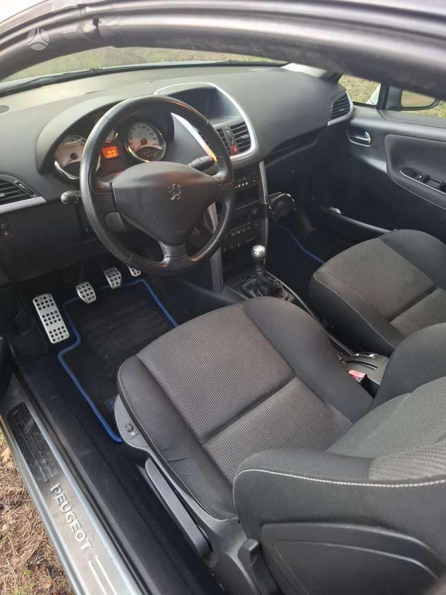 Pelēks Peugeot 207 2009 Rokiškis, ar dzinēja tilpumu 1.60 L un nobraukumu 133 tūkst. km par 2000 €, foto 17 vietnē AUTOMOTO.COM.LV