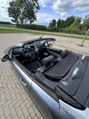 Grey Peugeot 207 2009 in Cesis, with an engine capacity of 1.60 L and mileage of 189 thousand km for 2600 €, photo 3 on AUTOMOTO.COM.LV