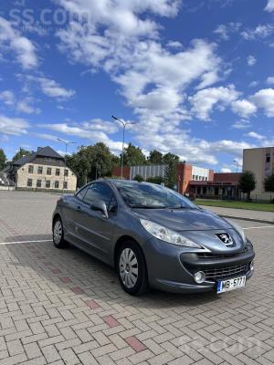Grey Peugeot 207 2009 in Cesis, with an engine capacity of 1.60 L and mileage of 189 thousand km for 2600 €, photo 11 on AUTOMOTO.COM.LV