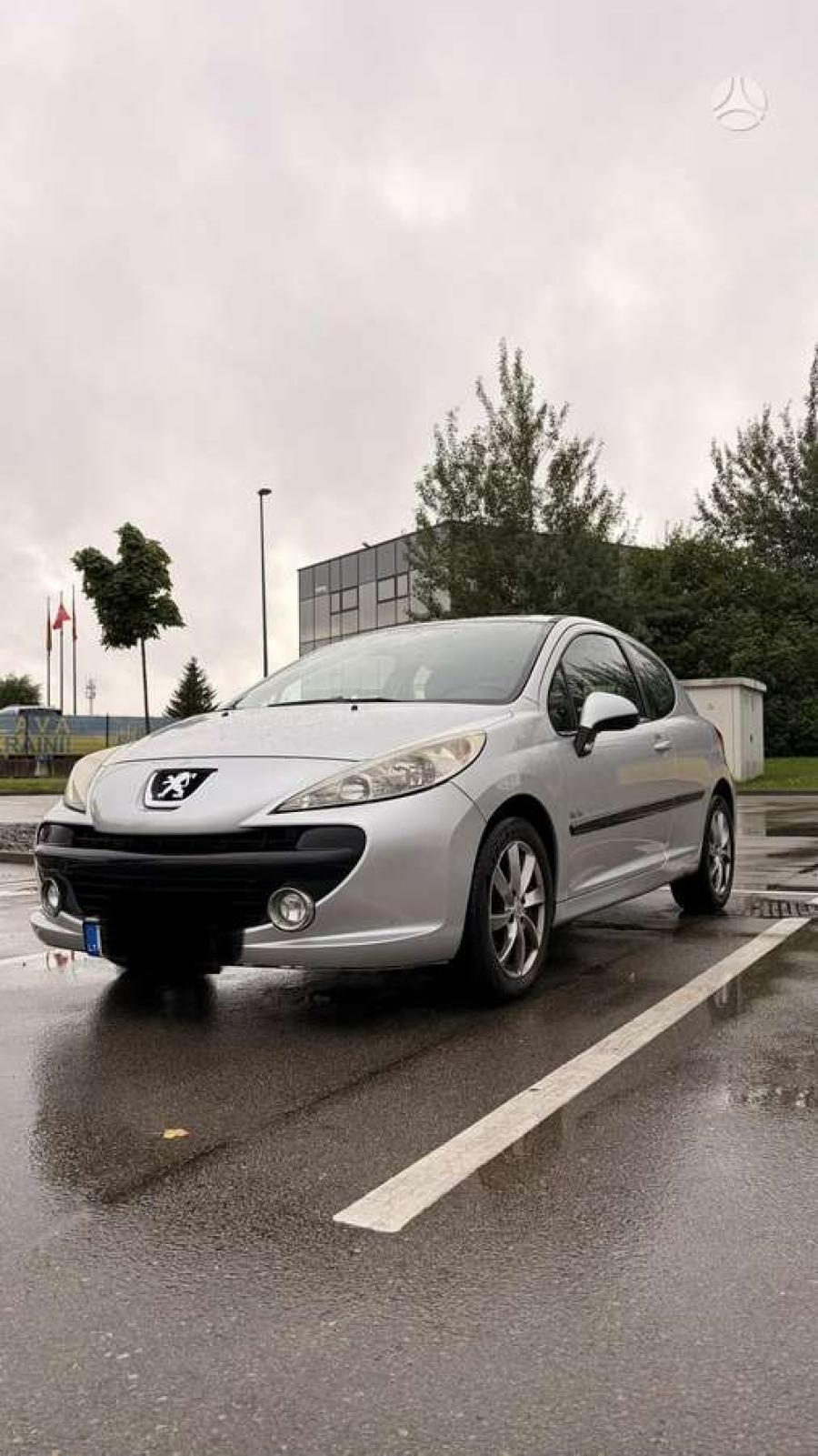 Grey Peugeot 207 2009 in Kaunas, with an engine capacity of 1.56 L and mileage of 201 thousand km for 1200 €, photo 1 on AUTOMOTO.COM.LV