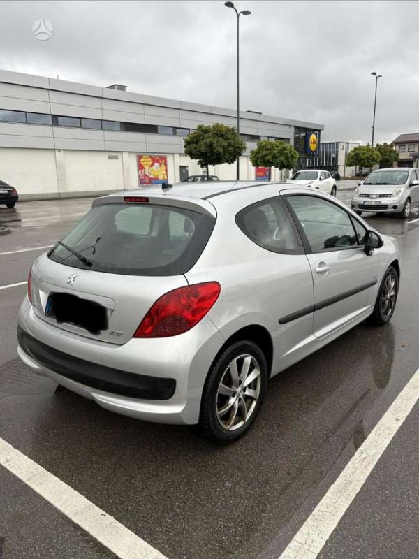 Grey Peugeot 207 2009 in Kaunas, with an engine capacity of 1.56 L and mileage of 201 thousand km for 1200 €, photo 5 on AUTOMOTO.COM.LV