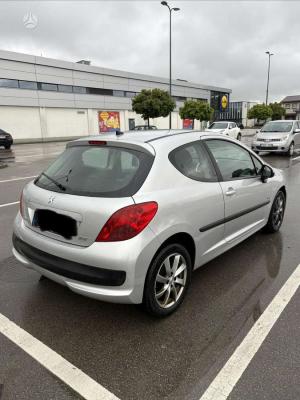 Grey Peugeot 207 2009 in Kaunas, with an engine capacity of 1.56 L and mileage of 201 thousand km for 1200 €, photo 6 on AUTOMOTO.COM.LV