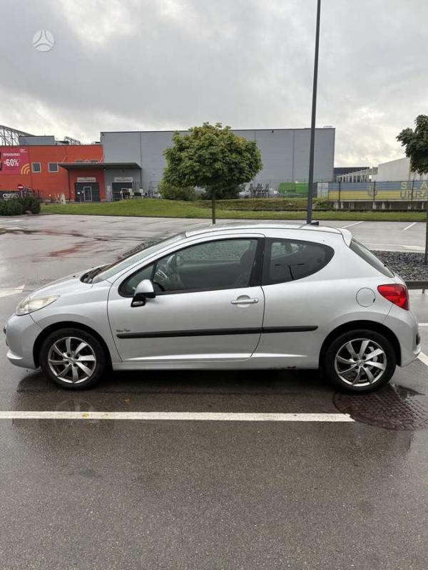 Grey Peugeot 207 2009 in Kaunas, with an engine capacity of 1.56 L and mileage of 201 thousand km for 1200 €, photo 8 on AUTOMOTO.COM.LV