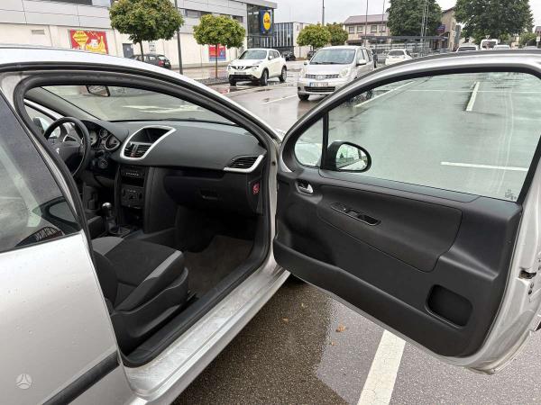 Grey Peugeot 207 2009 in Kaunas, with an engine capacity of 1.56 L and mileage of 201 thousand km for 1200 €, photo 10 on AUTOMOTO.COM.LV