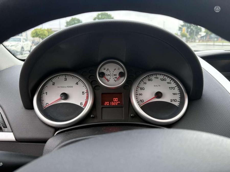 Grey Peugeot 207 2009 in Kaunas, with an engine capacity of 1.56 L and mileage of 201 thousand km for 1200 €, photo 13 on AUTOMOTO.COM.LV