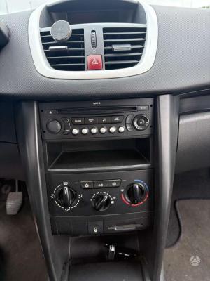 Grey Peugeot 207 2009 in Kaunas, with an engine capacity of 1.56 L and mileage of 201 thousand km for 1200 €, photo 14 on AUTOMOTO.COM.LV