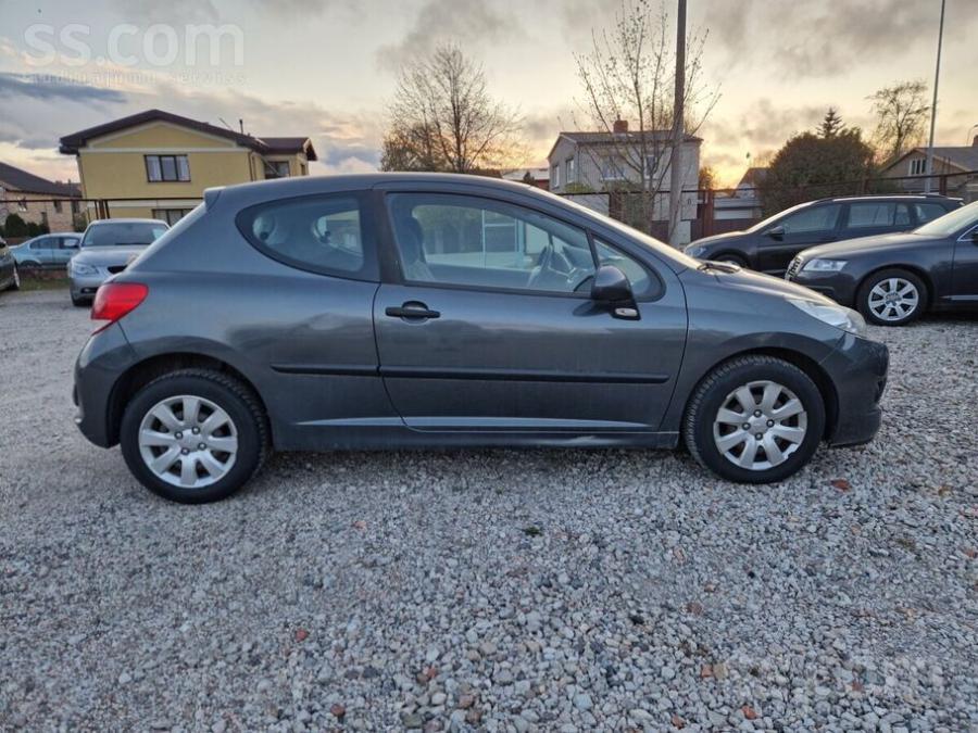 Grey Peugeot 207 2010 in Liepaja, with an engine capacity of 1.60 L and mileage of 0 thousand km for 1999 €, photo 7 on AUTOMOTO.COM.LV