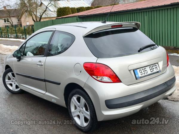 Grey Peugeot 207 2006 in Tartu, with an engine capacity of 1.60 L and mileage of 239 thousand km for 1499 €, photo 6 on AUTOMOTO.COM.LV