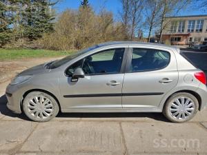 Grey Peugeot 207 2006 in Talsi, with an engine capacity of 1.60 L and mileage of 244 thousand km for 1100 €, photo 5 on AUTOMOTO.COM.LV