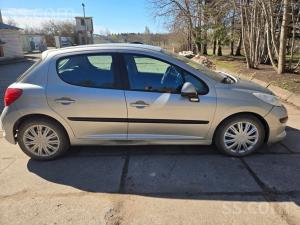Grey Peugeot 207 2006 in Talsi, with an engine capacity of 1.60 L and mileage of 244 thousand km for 1100 €, photo 6 on AUTOMOTO.COM.LV
