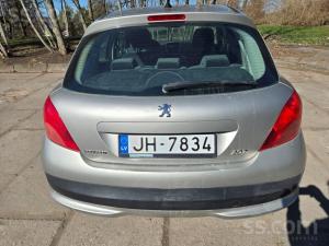 Grey Peugeot 207 2006 in Talsi, with an engine capacity of 1.60 L and mileage of 244 thousand km for 1100 €, photo 8 on AUTOMOTO.COM.LV