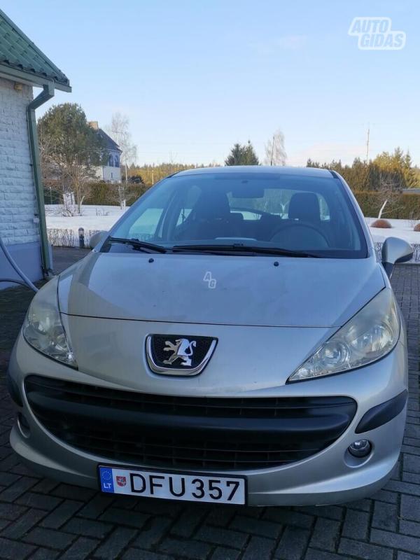 Grey Peugeot 207 2007 in Prienai, with an engine capacity of 1.60 L and mileage of 194 thousand km for 800 €, photo 2 on AUTOMOTO.COM.LV