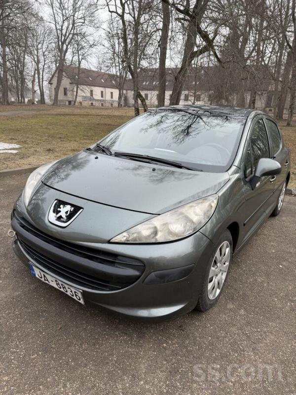 Pelēks Peugeot 207 2007 Liepāja, ar dzinēja tilpumu 1.40 L un nobraukumu 284 tūkst. km par 750 €, foto 3 vietnē AUTOMOTO.COM.LV