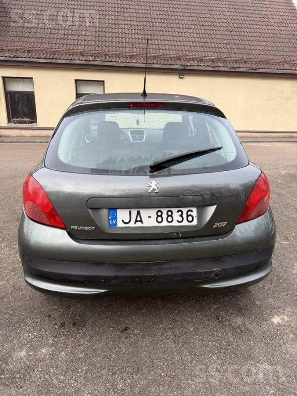 Pelēks Peugeot 207 2007 Liepāja, ar dzinēja tilpumu 1.40 L un nobraukumu 284 tūkst. km par 750 €, foto 4 vietnē AUTOMOTO.COM.LV