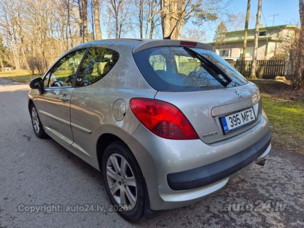 Pelēks Peugeot 207 2007 Tallina, ar dzinēja tilpumu 1.60 L un nobraukumu 153 tūkst. km par 1999 €, foto 4 vietnē AUTOMOTO.COM.LV