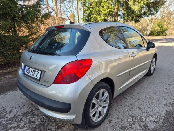 Pelēks Peugeot 207 2007 Tallina, ar dzinēja tilpumu 1.60 L un nobraukumu 153 tūkst. km par 1999 €, foto 5 vietnē AUTOMOTO.COM.LV
