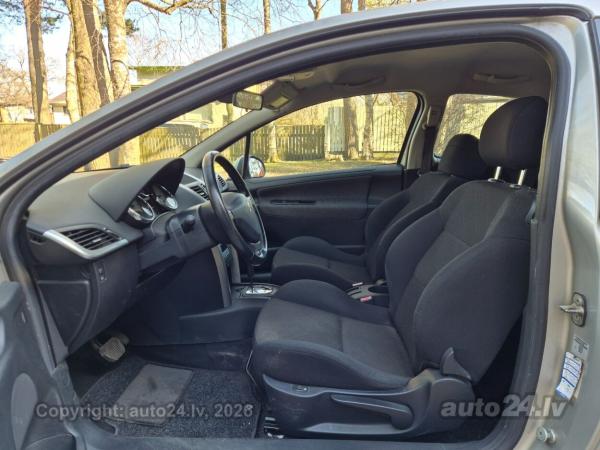 Pelēks Peugeot 207 2007 Tallina, ar dzinēja tilpumu 1.60 L un nobraukumu 153 tūkst. km par 1999 €, foto 7 vietnē AUTOMOTO.COM.LV