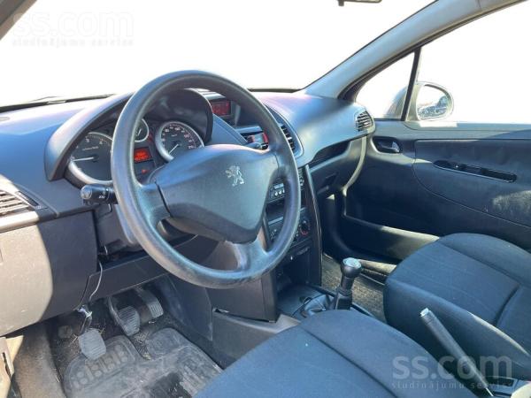 Grey Peugeot 207 2007 in Riga, with an engine capacity of 1.40 L and mileage of 482 thousand km for 500 €, photo 10 on AUTOMOTO.COM.LV