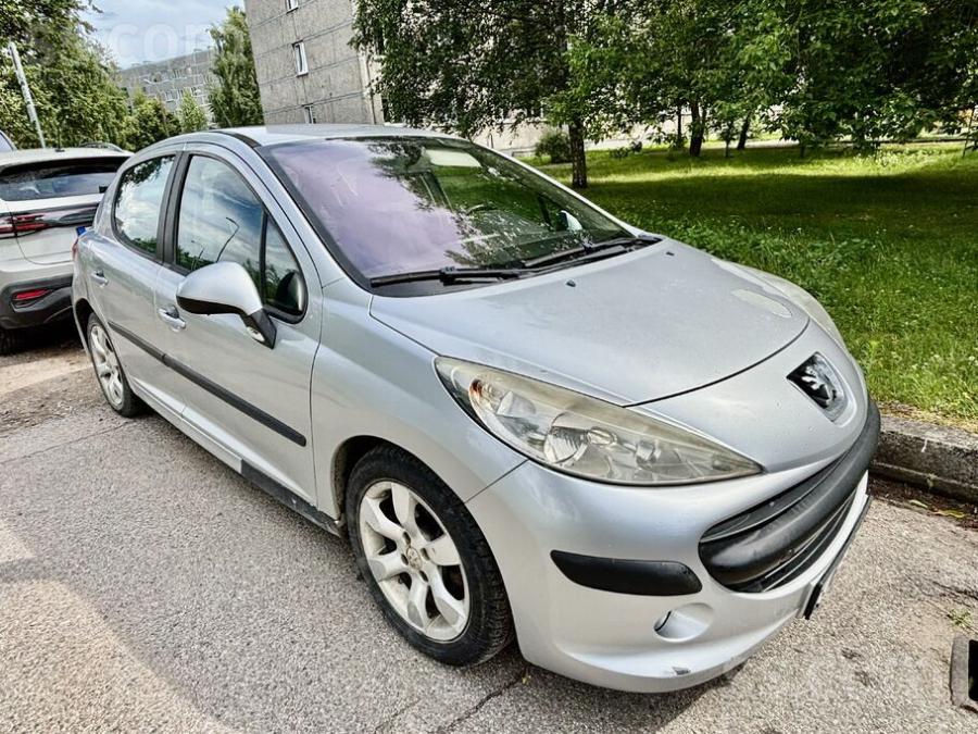 Pelēks Peugeot 207 2007 Daugavpils, ar dzinēja tilpumu 1.60 L un nobraukumu 245 tūkst. km par 800 €, foto 1 vietnē AUTOMOTO.COM.LV