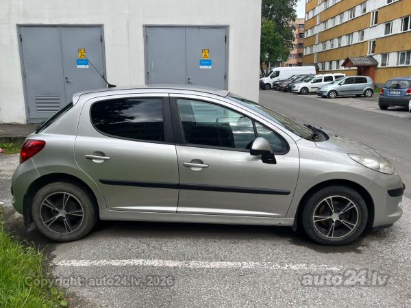 Pelēks Peugeot 207 2007 Tartu, ar dzinēja tilpumu 1.40 L un nobraukumu 281 tūkst. km par 1300 €, foto 4 vietnē AUTOMOTO.COM.LV