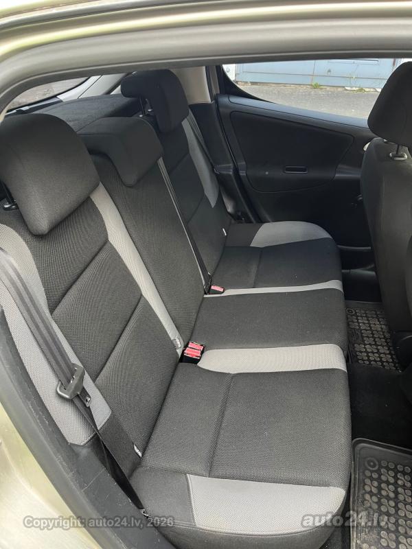 Pelēks Peugeot 207 2007 Tartu, ar dzinēja tilpumu 1.40 L un nobraukumu 281 tūkst. km par 1300 €, foto 5 vietnē AUTOMOTO.COM.LV