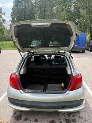 Pelēks Peugeot 207 2007 Daugavpils, ar dzinēja tilpumu 1.40 L un nobraukumu 147 tūkst. km par 1100 €, foto 6 vietnē AUTOMOTO.COM.LV