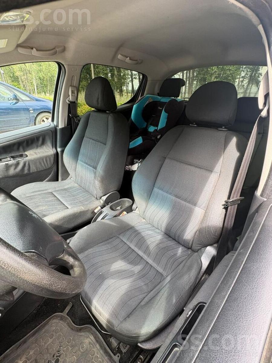 Pelēks Peugeot 207 2007 Daugavpils, ar dzinēja tilpumu 1.40 L un nobraukumu 147 tūkst. km par 1100 €, foto 8 vietnē AUTOMOTO.COM.LV