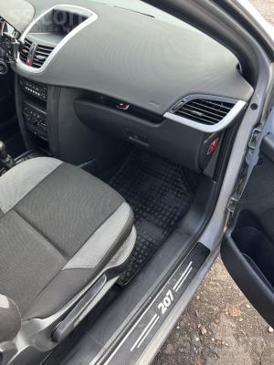 Pelēks Peugeot 207 2007 Daugavpils, ar dzinēja tilpumu 1.40 L un nobraukumu 320 tūkst. km par 1150 €, foto 6 vietnē AUTOMOTO.COM.LV