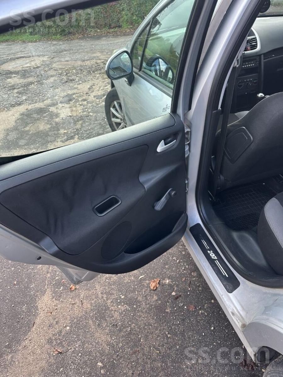 Pelēks Peugeot 207 2007 Daugavpils, ar dzinēja tilpumu 1.40 L un nobraukumu 320 tūkst. km par 1150 €, foto 9 vietnē AUTOMOTO.COM.LV