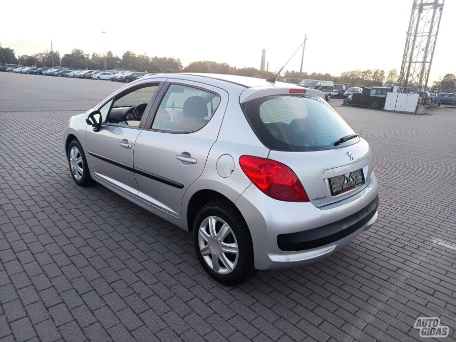 Pelēks Peugeot 207 2007 Marijampole, ar dzinēja tilpumu 1.40 L un nobraukumu 168 tūkst. km par 1200 €, foto 6 vietnē AUTOMOTO.COM.LV