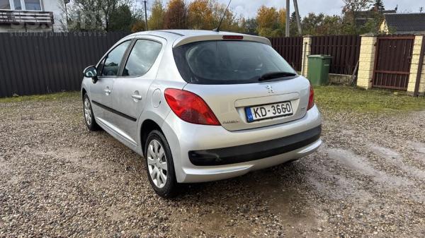 Grey Peugeot 207 2007 in Rezekne, with an engine capacity of 1.40 L and mileage of 218 thousand km for 1150 €, photo 3 on AUTOMOTO.COM.LV